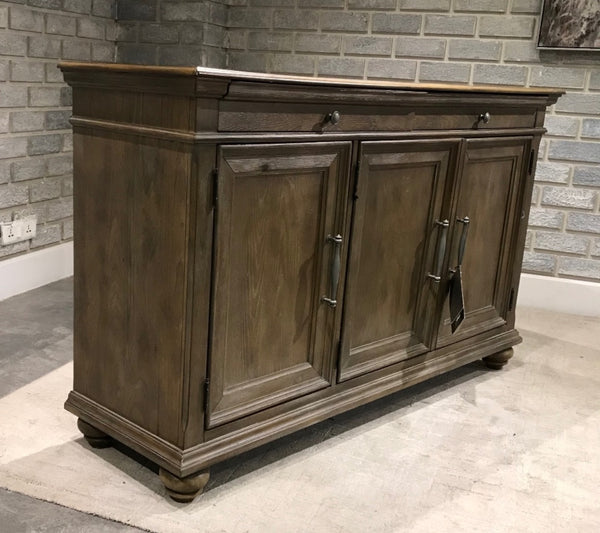 D776-60 - DINING SERVER - MUM – DashSquareOutlet